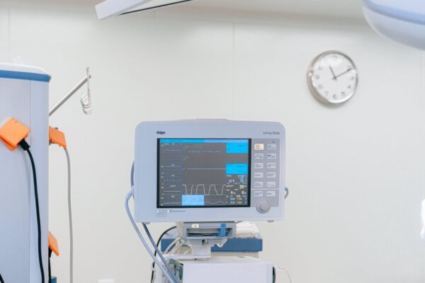 Hospital Airflow - Lloyd Industries